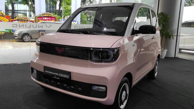 Paten Sudah Terdaftar, Mobil Listrik Wuling Mini EV Meluncur Sebentar ...